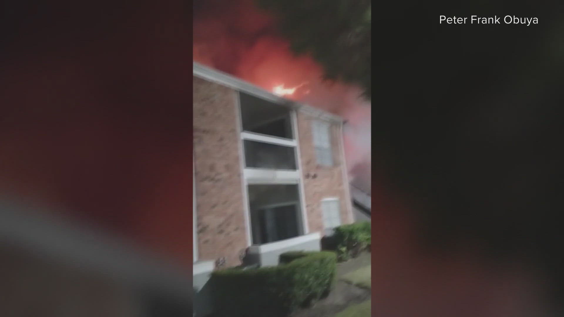 Investigators work to find the cause of a deadly Dallas apartment fire ...