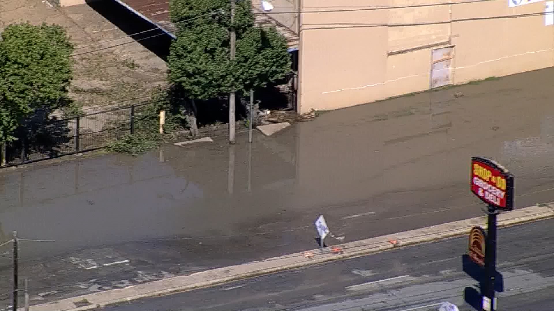 Pipeline failure causes water main break in Dallas | wfaa.com