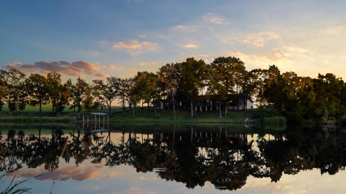 PHOTOS: This $15.5M East Texas ranch has exclusive access to a ...