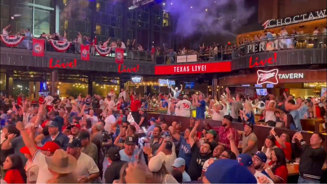 Texas Rangers fans go wild after Corey Seager home run | wfaa.com