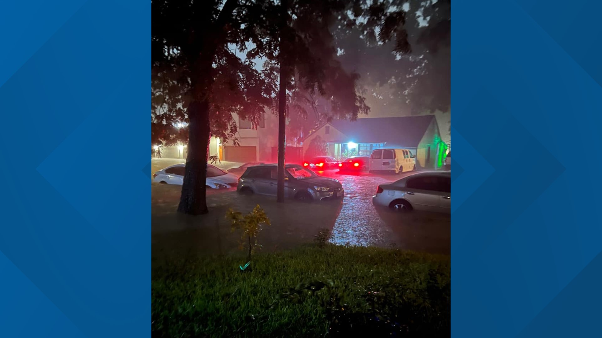 Dallas flood: Heavy rains flood roads in Dallas, Tarrant counties ...