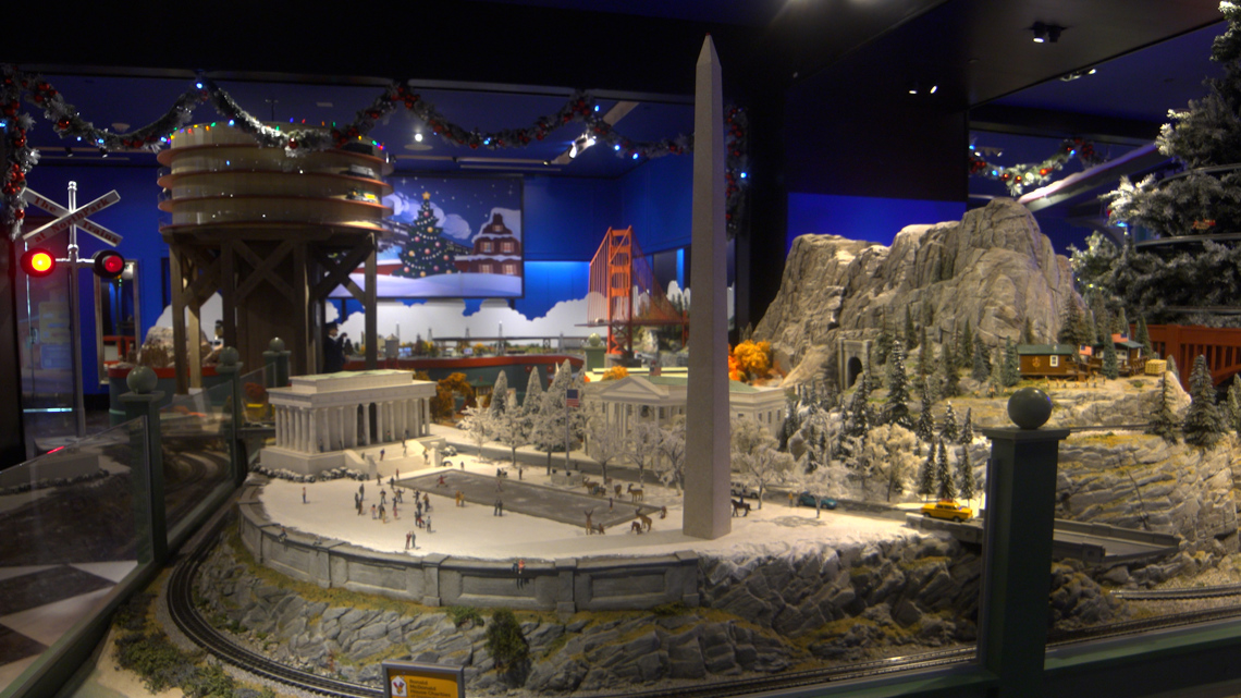 Trains at NorthPark is back! A look into this year's display | wfaa.com