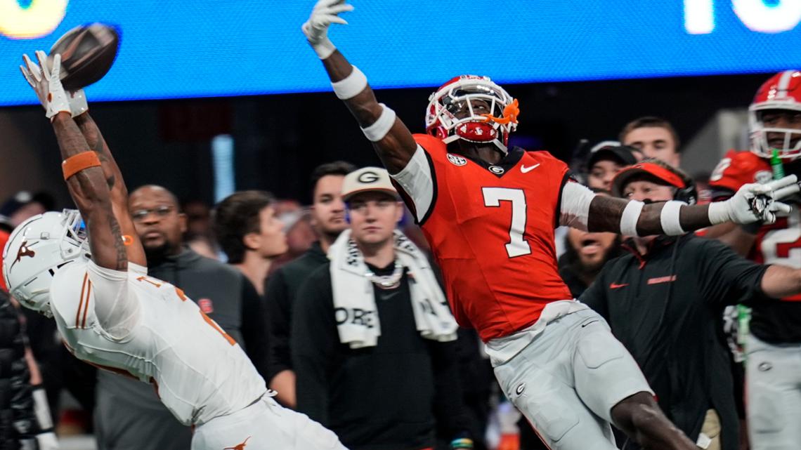 Georgia pulls off overtime stunner, beating No. 2 Texas 22-19 for SEC ...