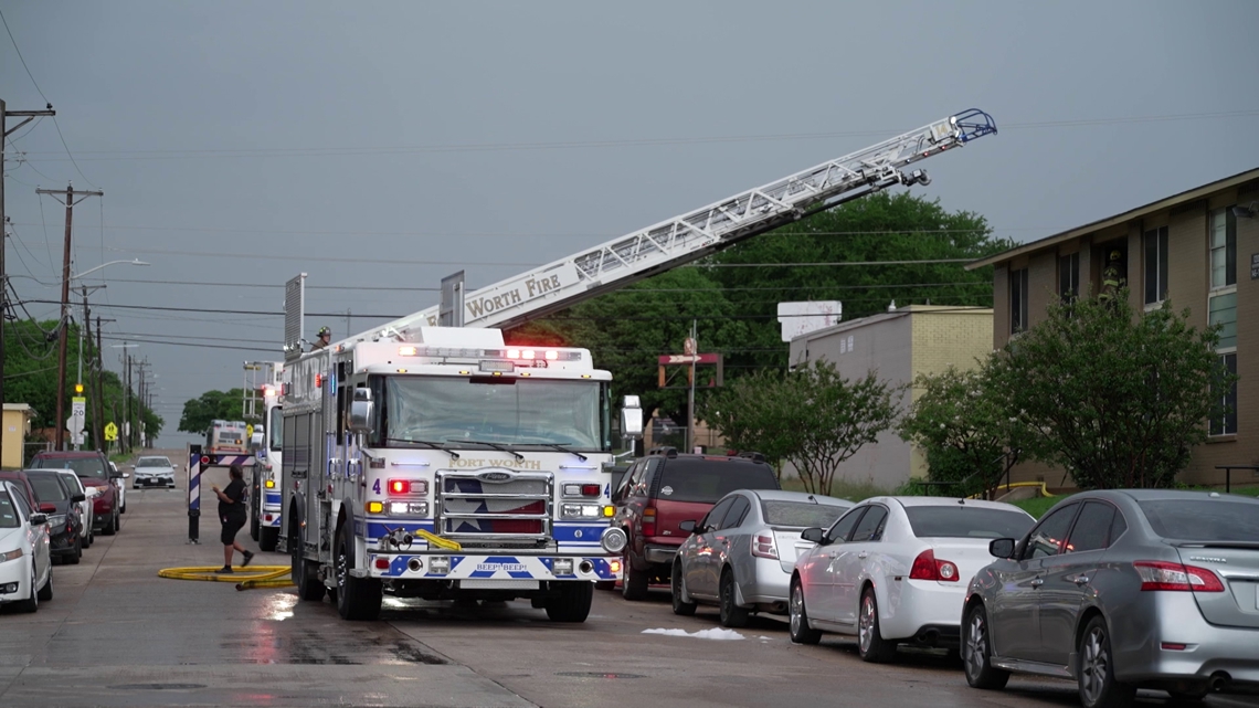 Lightning sparks multiple fires across Tarrant County, displacing ...