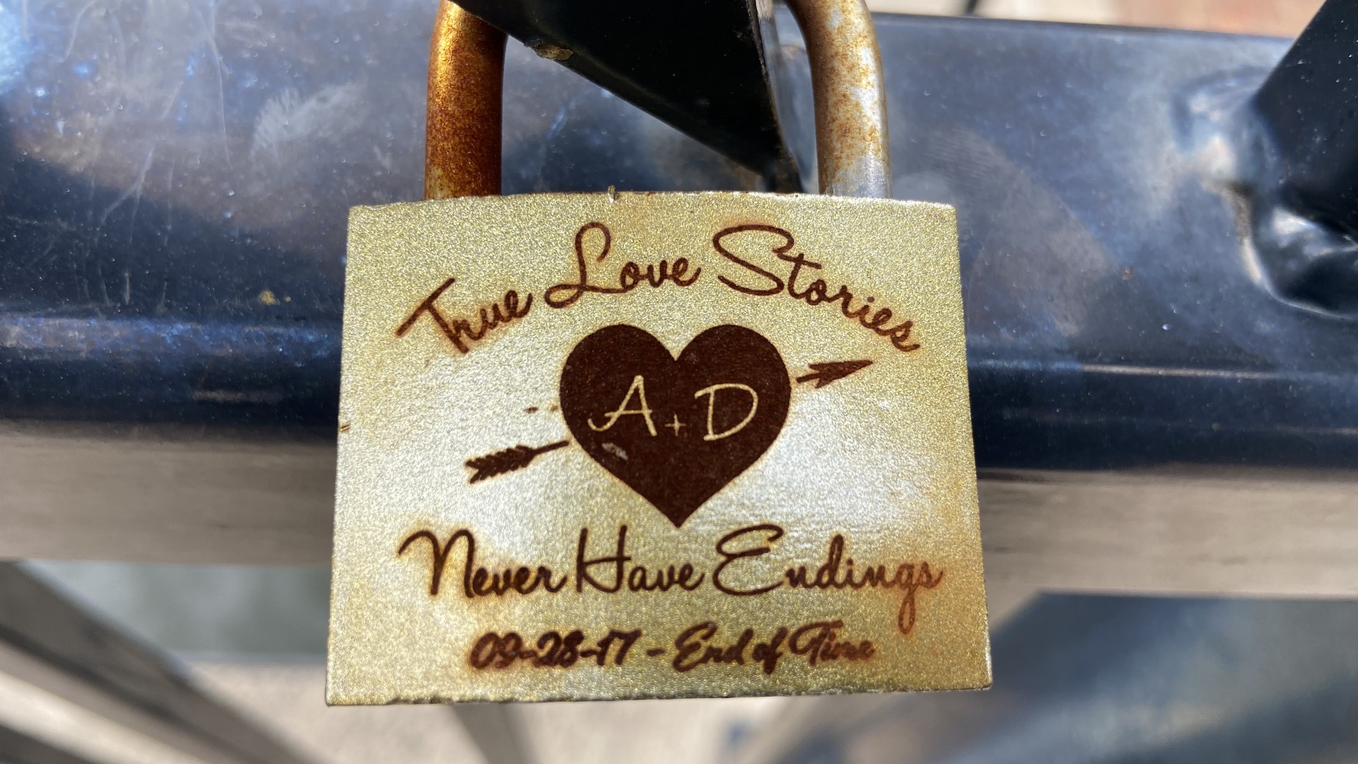 Where's the Dallas love lock bridge from Netflix's Love is Blind | wfaa.com