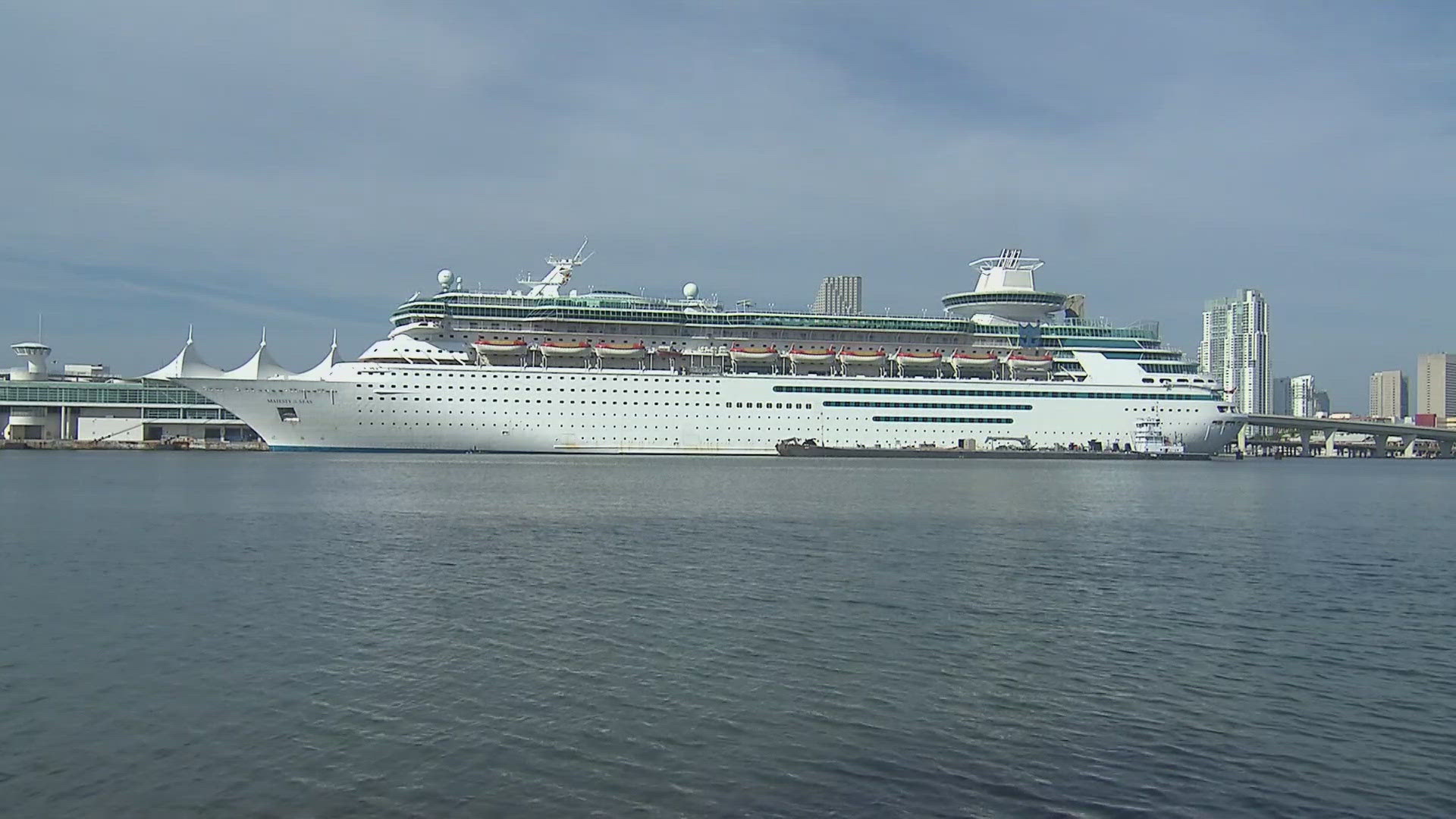 American Airlines crash: Sully Sullenberger on plane crash near ...