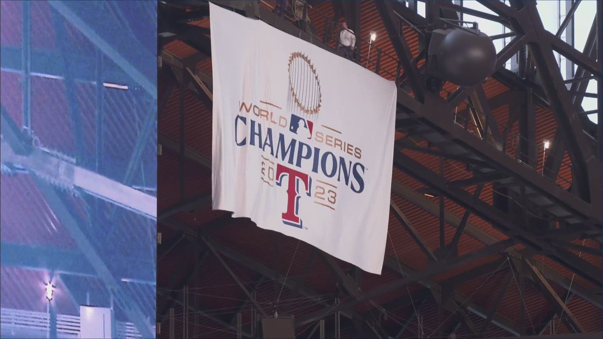 Rangers fans celebrate unveiling of World Series Championship banner at ...