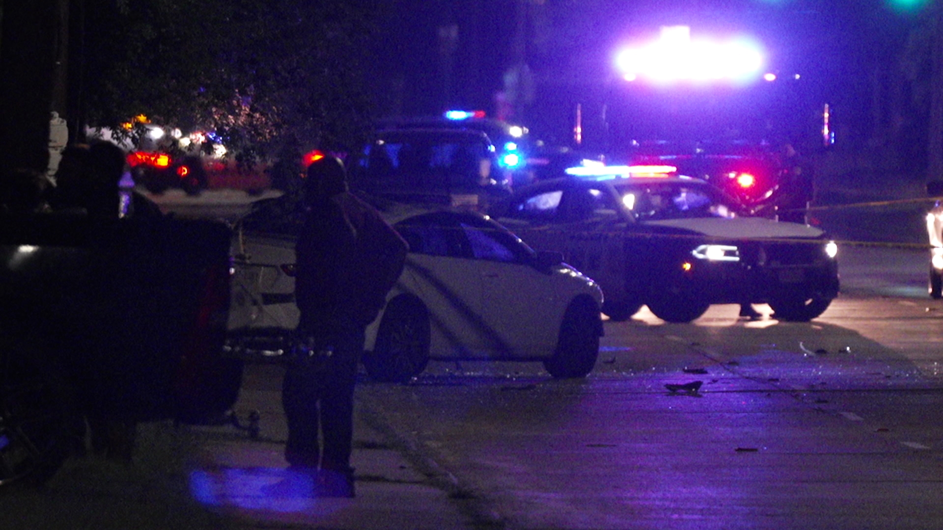 1 dead in 3-vehicle crash in southern Dallas, officials say | wfaa.com