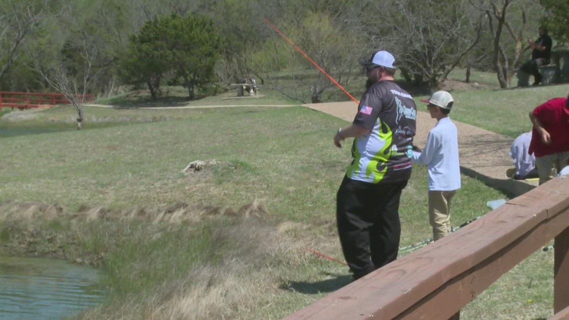 Fishing for a purpose: Science teacher takes class to a new level ...