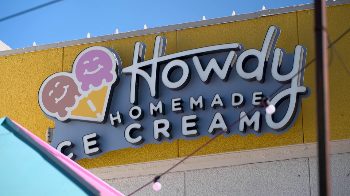 Customers help ice cream employees impacted by break-in | wfaa.com