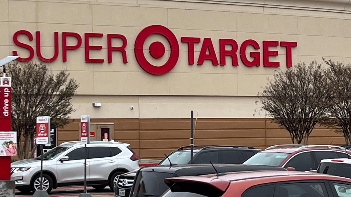 How Target, Amazon, Walmart are looking to hire more help | wfaa.com