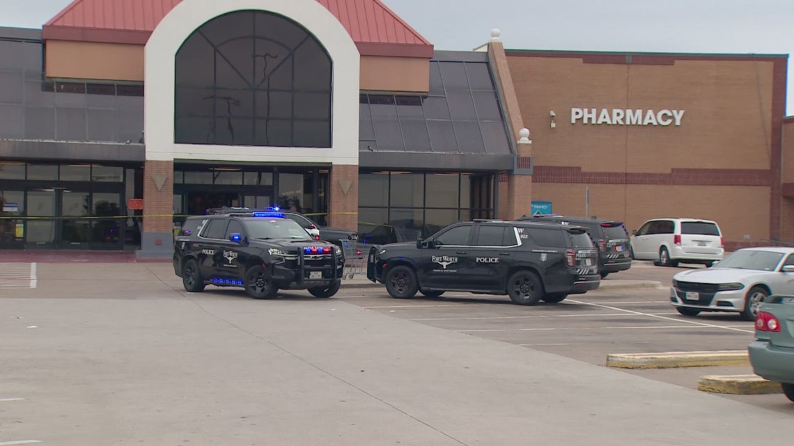 Teen cashier stabbed multiple times in Kroger robbery in Fort Worth ...