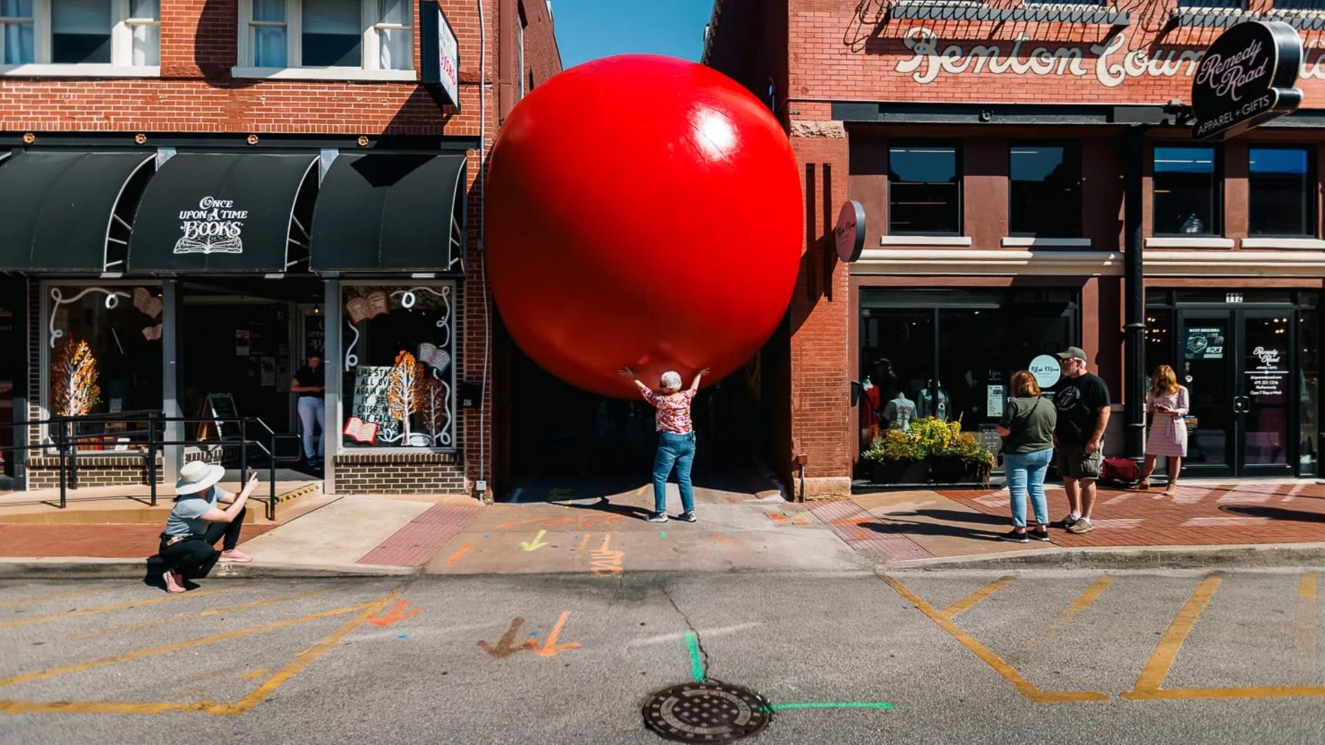 Having a ball: An award-winning traveling artwork is visiting Dallas ...
