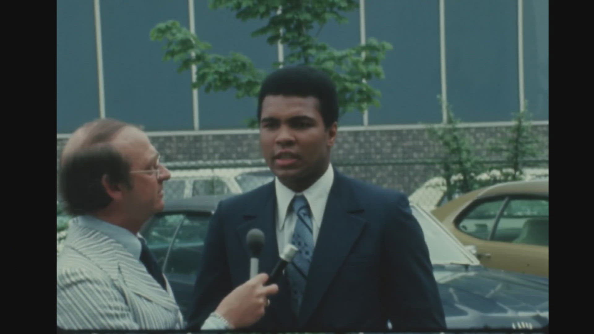 USPS to honor Muhammad Ali with commemorative stamps in 2026 | wfaa.com