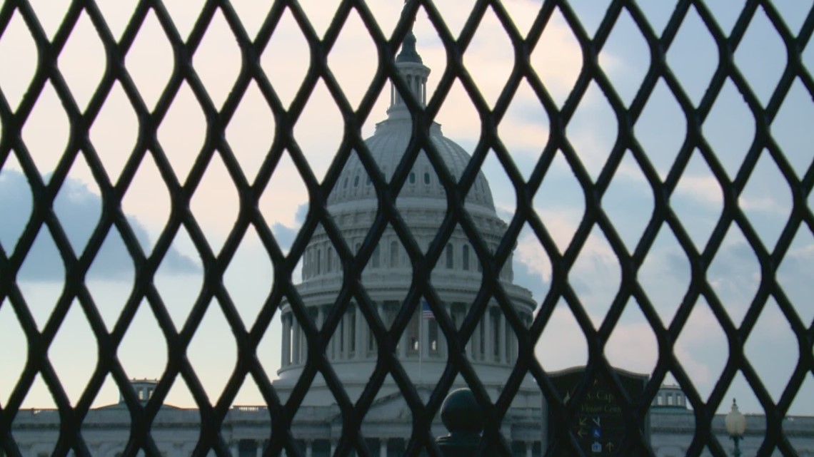 Fencing reinstalled Sunday outside of Capitol building | wfaa.com