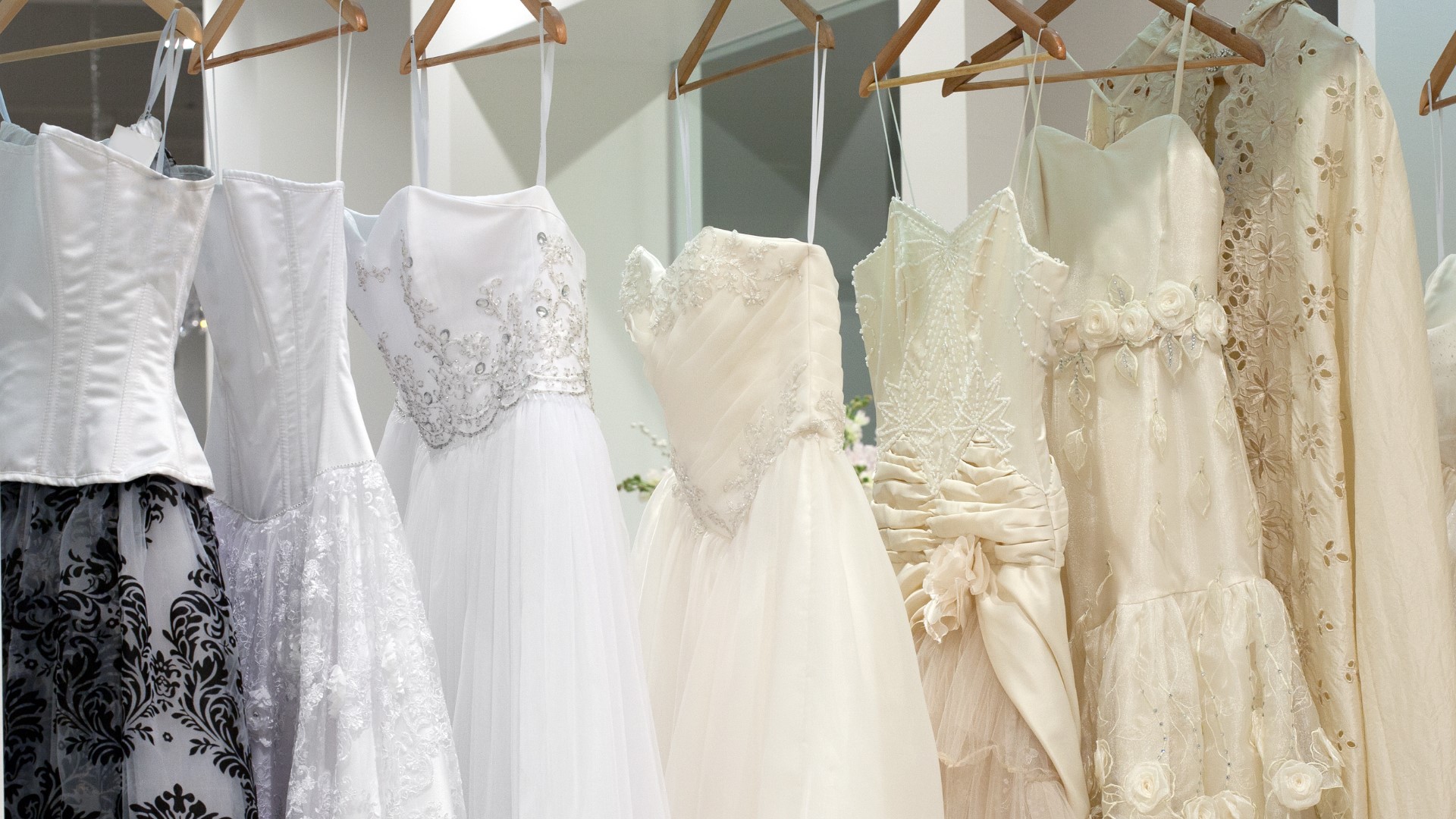 Free prom clothes in Dallas: Where to find, how to donate | wfaa.com