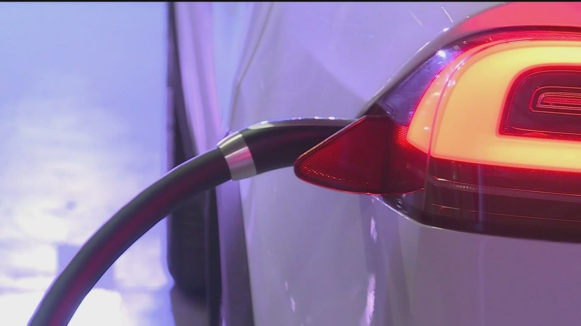 Texas drivers: Check if you were charged wrong for inspection | wfaa.com